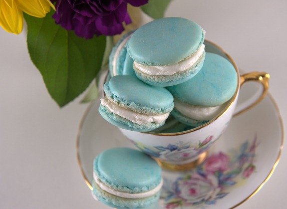 CAKE ON THE BRAIN: MACARONS MADE WITH PASTEURIZED EGG WHITES?
